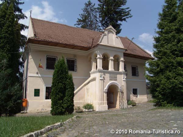 Prima Şcoala Românească - Obiective Turistice Brasov