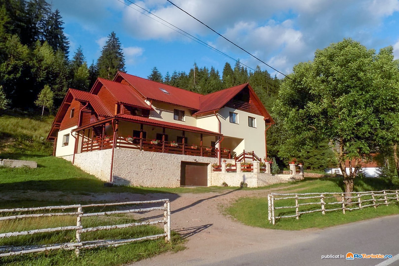 Pensiunea Casa Bradeana Albac - Cazare Albac