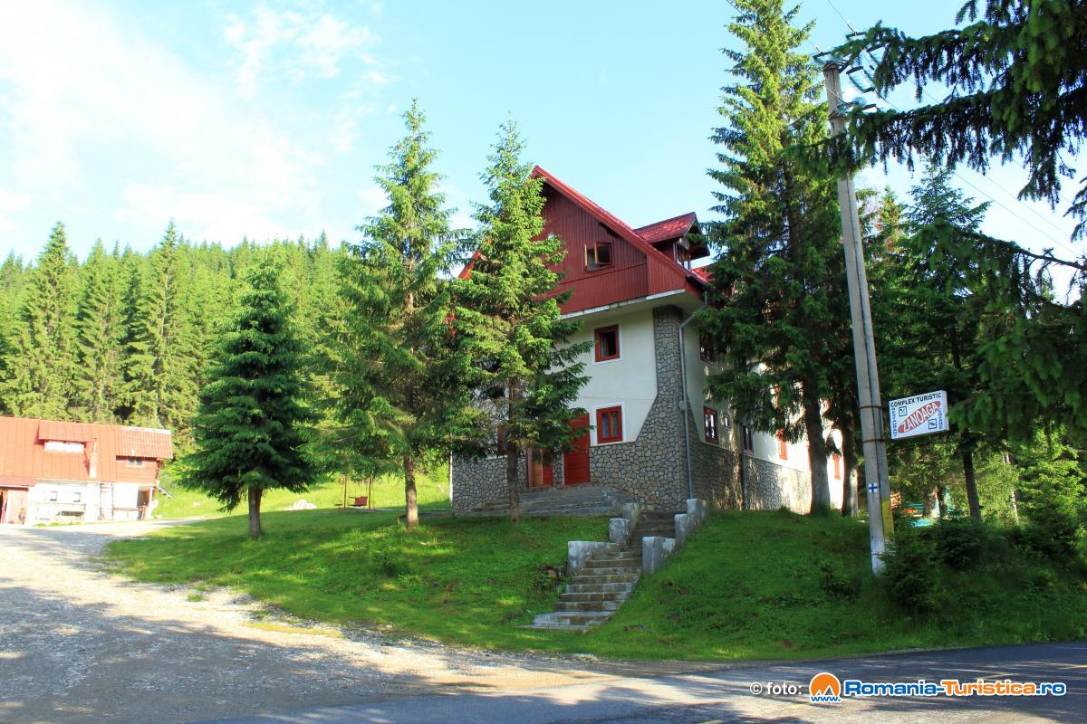 Cabana Zanoaga Padina Pestera - Cazare Padina Pestera