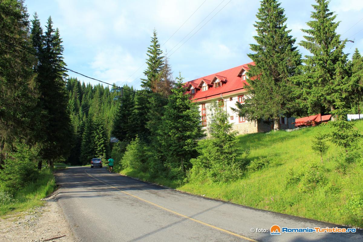 Cabana Zanoaga Padina Pestera - Cazare Padina Pestera